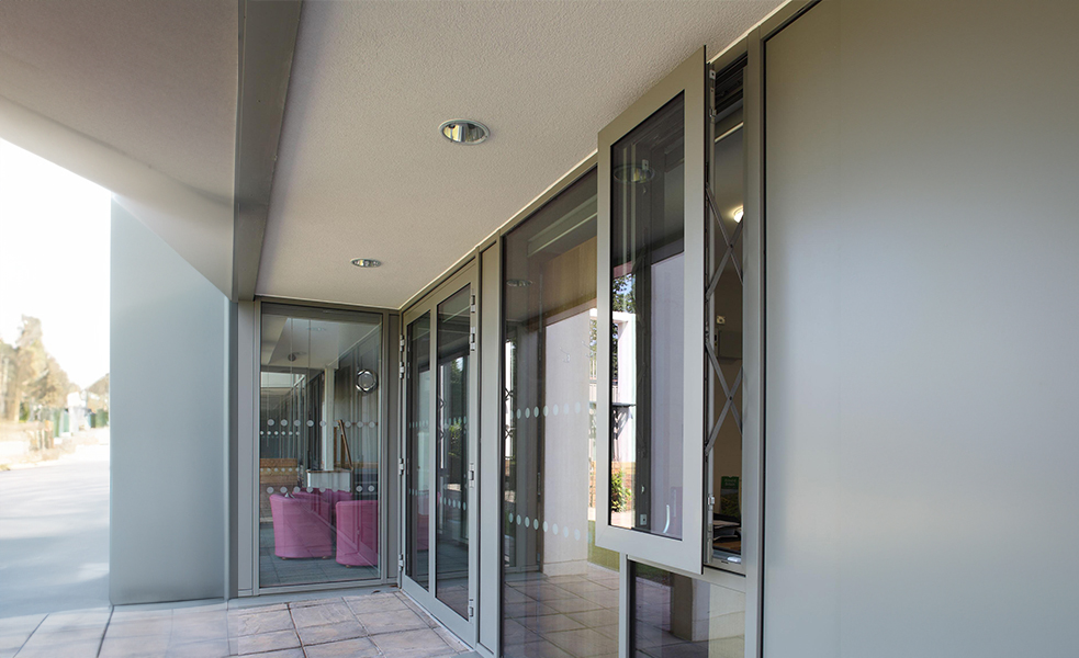 Osiris Aluminium Parallel Window